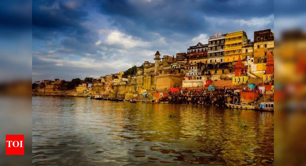 ‘942 dams, barrages, weirs in Ganga basin preventing river’s ...