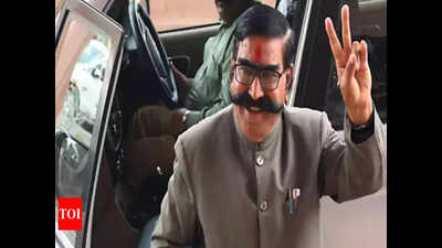 Rajasthan assembly elections 2018: Gyandev Ahuja breaks into a dance ...