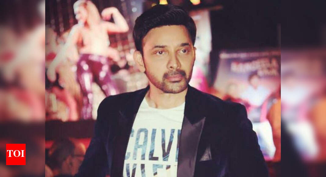 Karan Aanand wants to share screen space with Amitabh Bachchan | Hindi ...