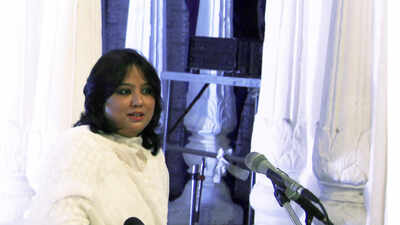 Fouzia Dastango - Times of India