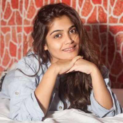 Isha Keskar | undefined Movie News - Times of India