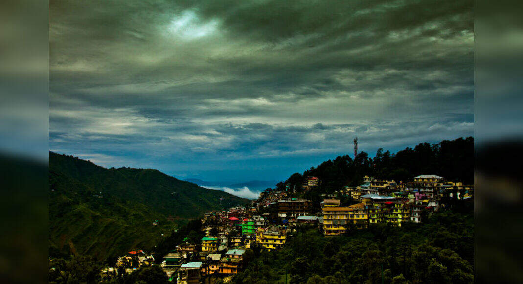 Weather in Dharamshala : Plan your weekend Trip accordingly | TimesTravel