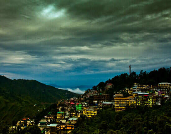 Weather in Dharamshala : Plan your weekend Trip accordingly | TimesTravel