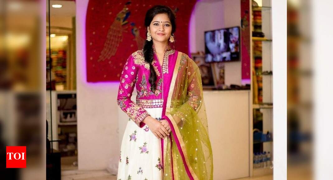 It's official: News presenter Padmapriya Shrimali to feature in 'Raja ...