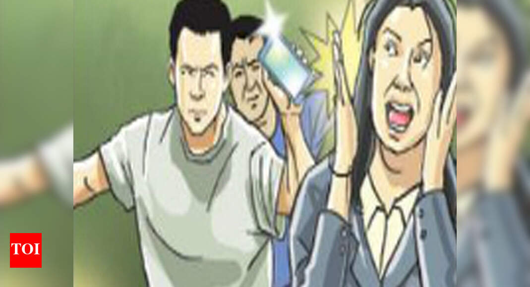 Businesswoman Attacked New To Delhi Businesswoman Attacked And Robbed