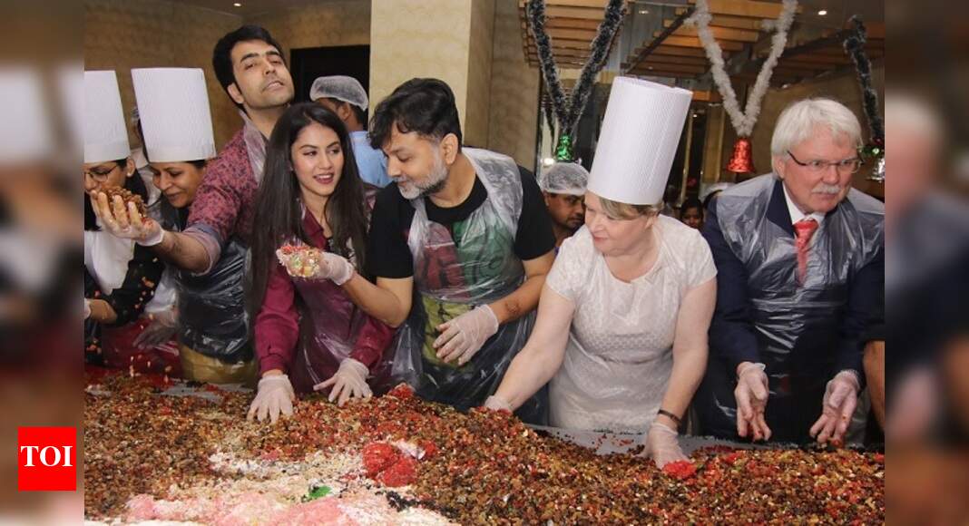 Celebs kick off x-mas festivities with cake mixing ceremonies | Events ...
