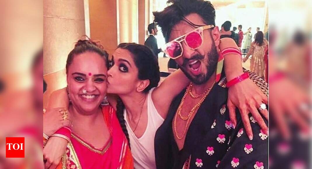 Newly wed Ranveer Singh and Deepika Padukone pose for an adorable click ...