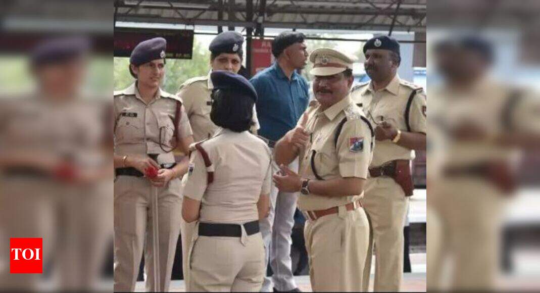 Gujarat Police Constable Recruitment Exam question paper leaked, exam ...
