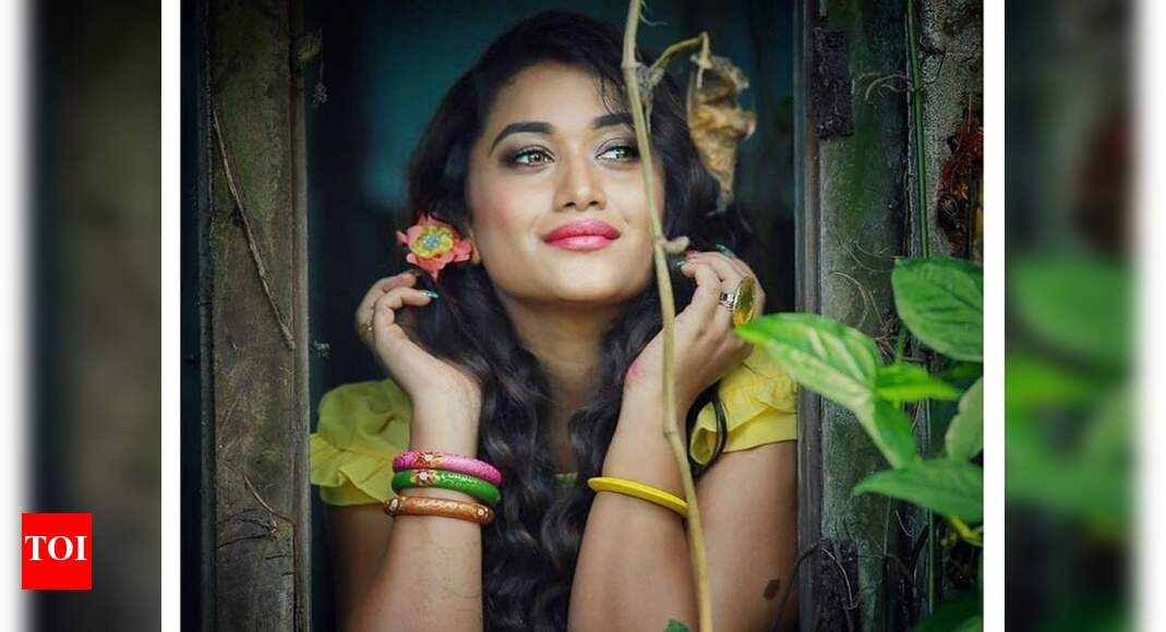 Parvathy Krishna nails her latest photo shoot; Take a look - Times of India