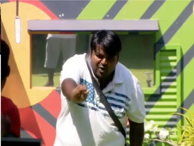 Bigg Boss 6: Andy flaunts his new avatar - Times of India