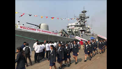 Schoolchildren visit naval ships at Kidderpore Docks | Kolkata News ...