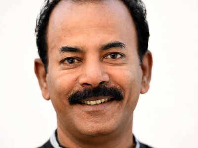 Major Ravi turns police in Gokul Suresh movie | Malayalam Movie News ...