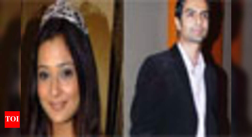 Ashmit-Sara: The next item in Bigg Boss? - Times of India