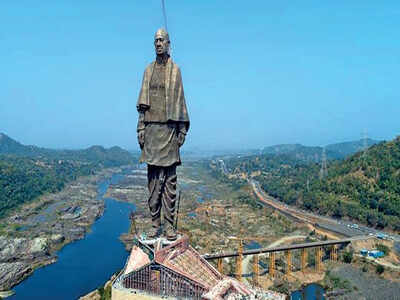 Malfunctioning lift at Statue of Unity leaves visitors stranded ...