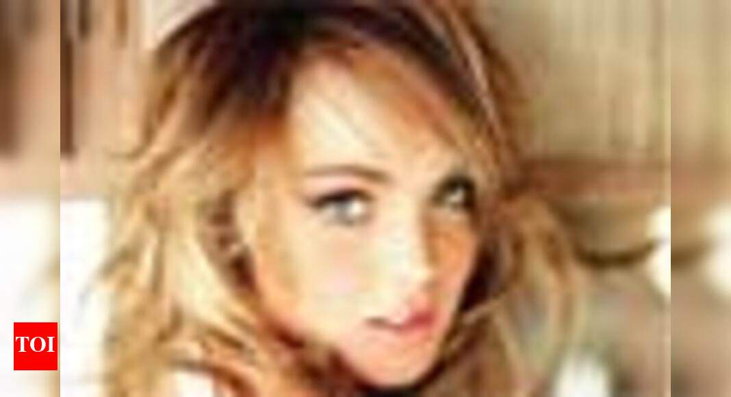 LiLo ready to sell her rehab pics | English Movie News - Times of India