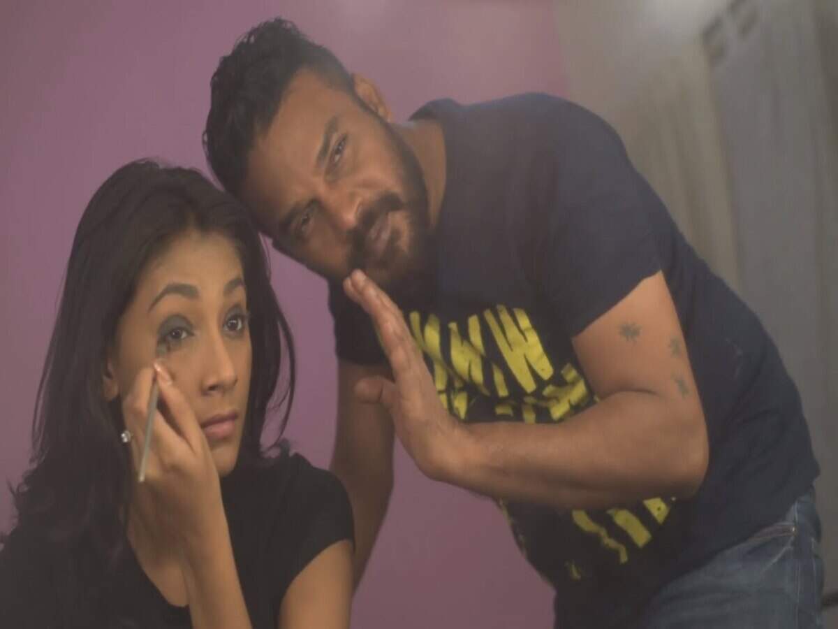 Anukreethy Vas's makeup session with Clint Fernandes