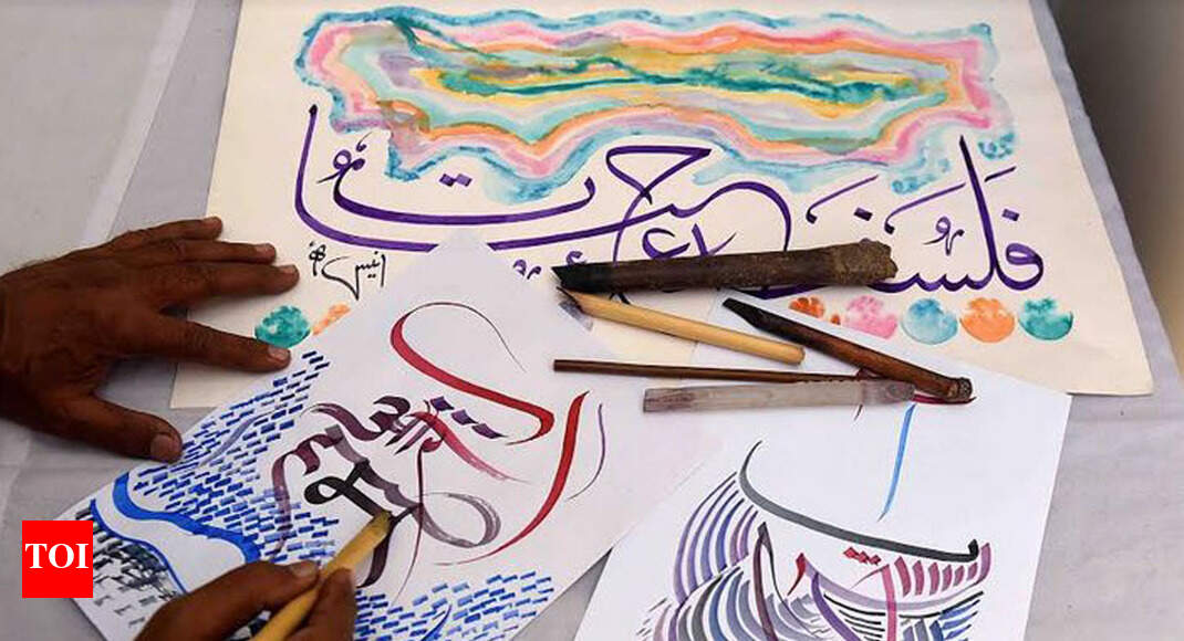 To revive their art Calligraphers found boon in Delhi Urdu festival ...