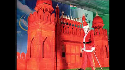Sugary Red Fort, Xmas wonders beckon cake lovers | Bengaluru News ...
