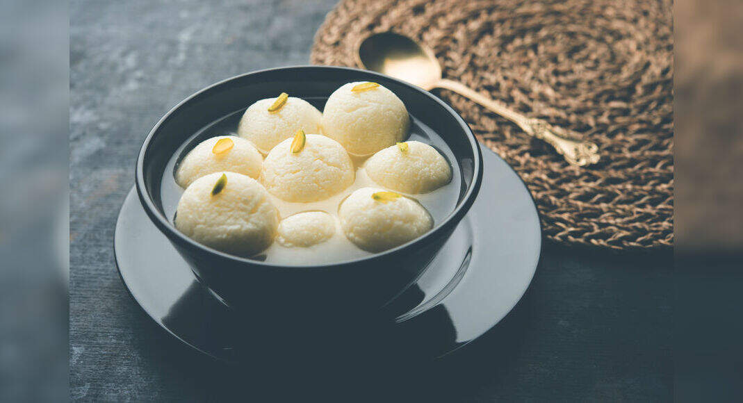 Kolkata's oldest sweet shops for amazing sweet treats | TimesTravel