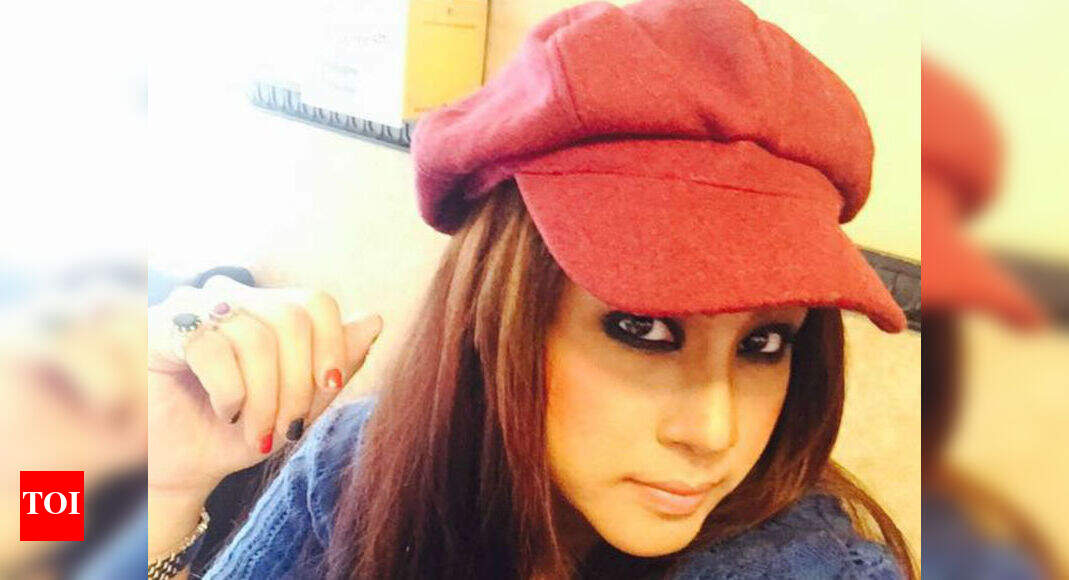 Flashback Friday: Actress Chandrayee Ghosh of Ami Sirajer Begum fame ...