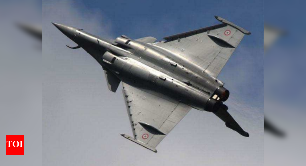 Closely examined Rafale fighter jet prices of 2007 and 2016; not court ...