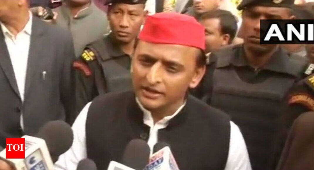 Akhilesh responds to Kamal Nath's migrant remark with a veiled threat | India News - Times of India