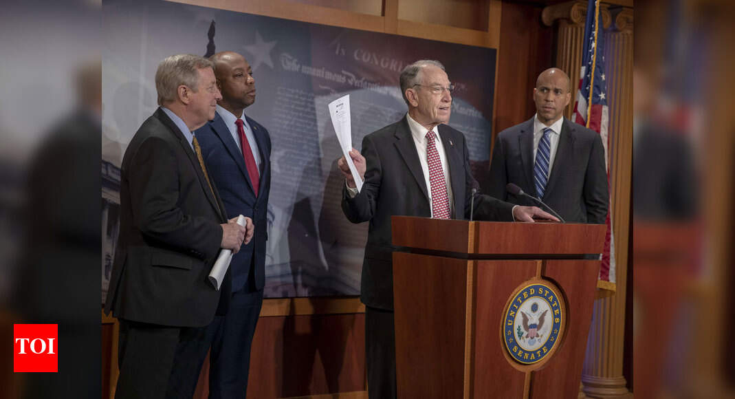 US Senate passes bill to avert shutdown - Times of India