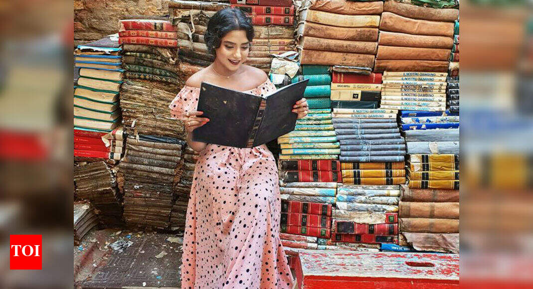 Actress Priya Paul shares an adorable pic; take a look - Times of India