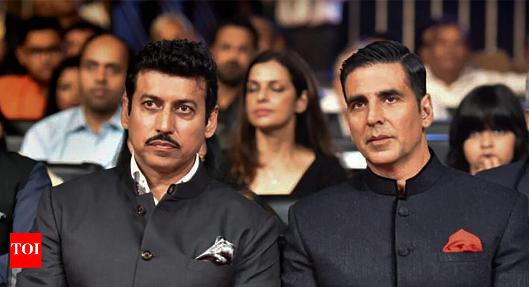 Rajyavardhan Rathore, Akshay Kumar discuss fitness during live ...