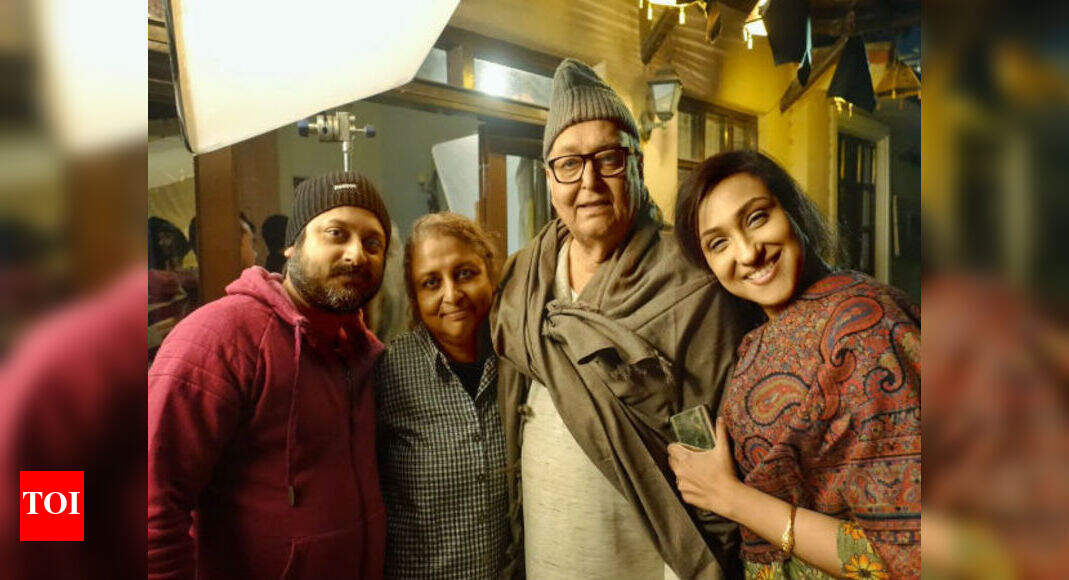 ‘Bela Shuru’ team off to Bangladesh end of January | Bengali Movie News - Times of India