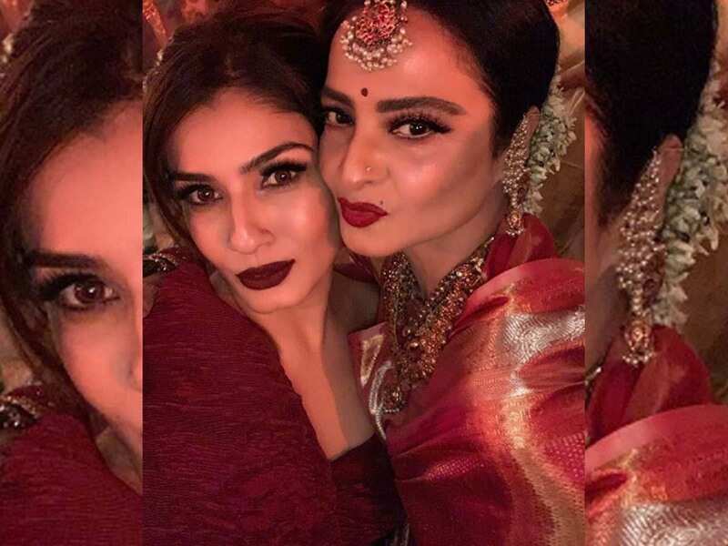 Beautiful Rekha and Raveena Tandon pose for a 'perfect selfie' at ...