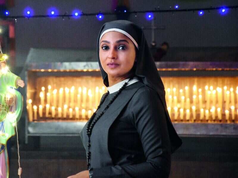 Suman Ranganath has three looks in Totapuri. Here’s one... | Kannada ...