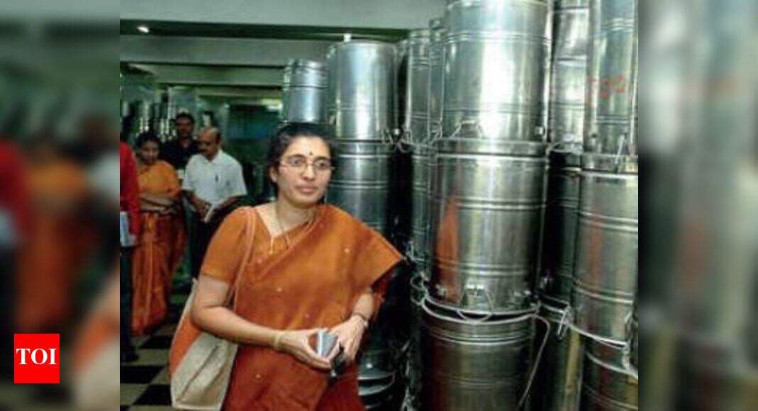 BJP cadre proposes only one name for Bangalore South, Tejaswini Ananth ...