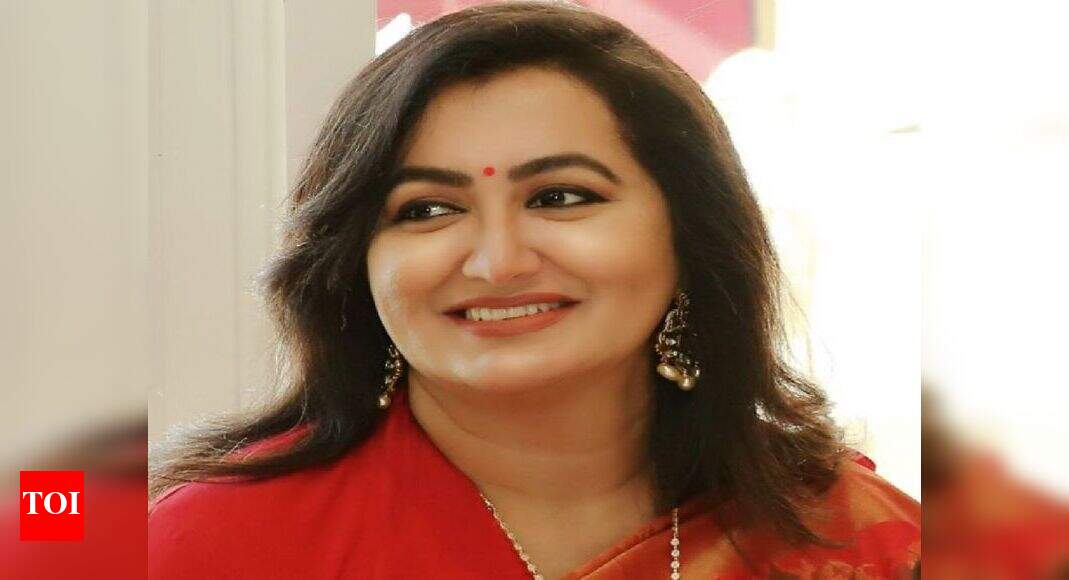 Actor Yash: When Sumalatha Ambareesh applauded Yash | Kannada Movie ...