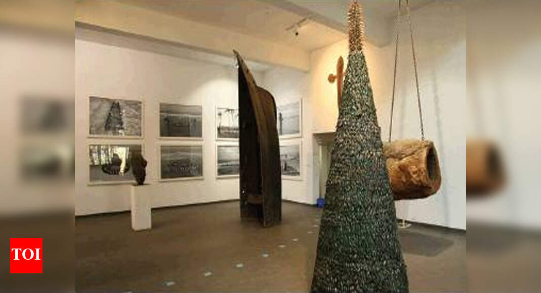Goan artists use mussel shells to create Christmas tree | Goa News ...