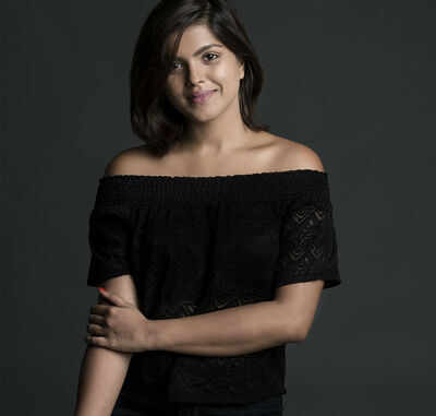 I have had my challenges with many creepy men: Pooja Devariya | Tamil ...