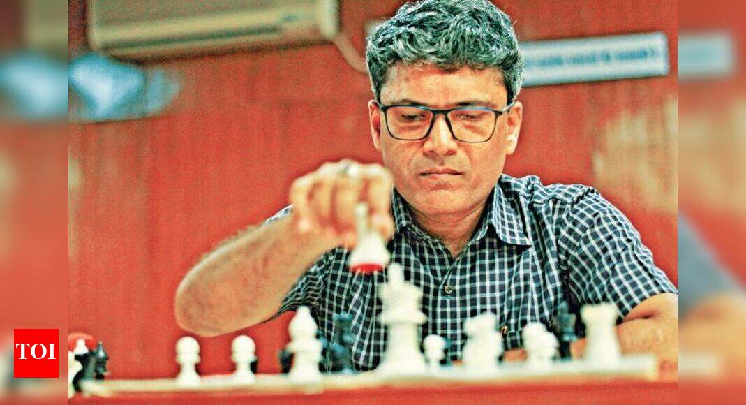 A chess champ, a master in helping young players | Nagpur News - Times ...