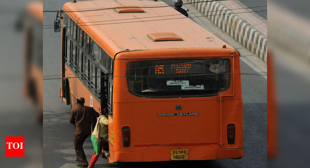 Cluster bus runs amok, hits three | Delhi News - Times of India