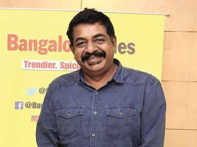 Yogaraj Bhat's nostalgic kiss to Mungaru Male | Kannada Movie News - Times of India