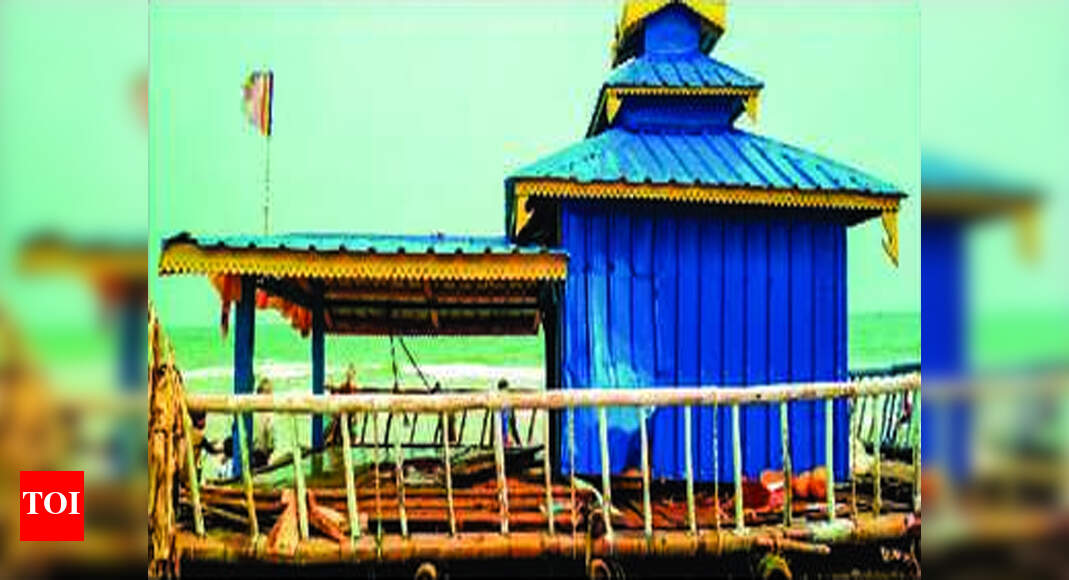 Bamboo float adrift from Myanmar recovered off Nagai coast | Trichy ...