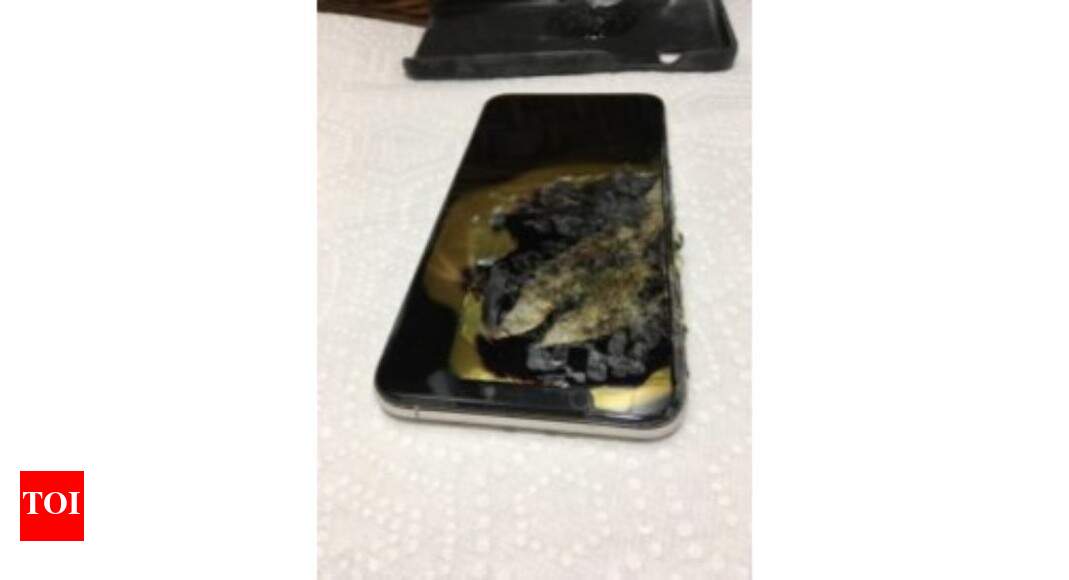 Apple iPhone XS Max allegedly explodes in man's pocket in the US ...