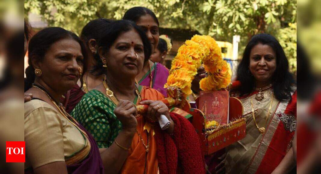 Marathi writers share views at literary meet | Nagpur News - Times of India