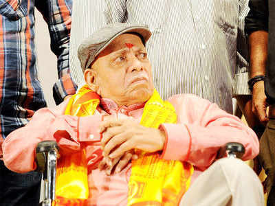 It’s only tears for Achrekar Sir as government forgets state funeral ...