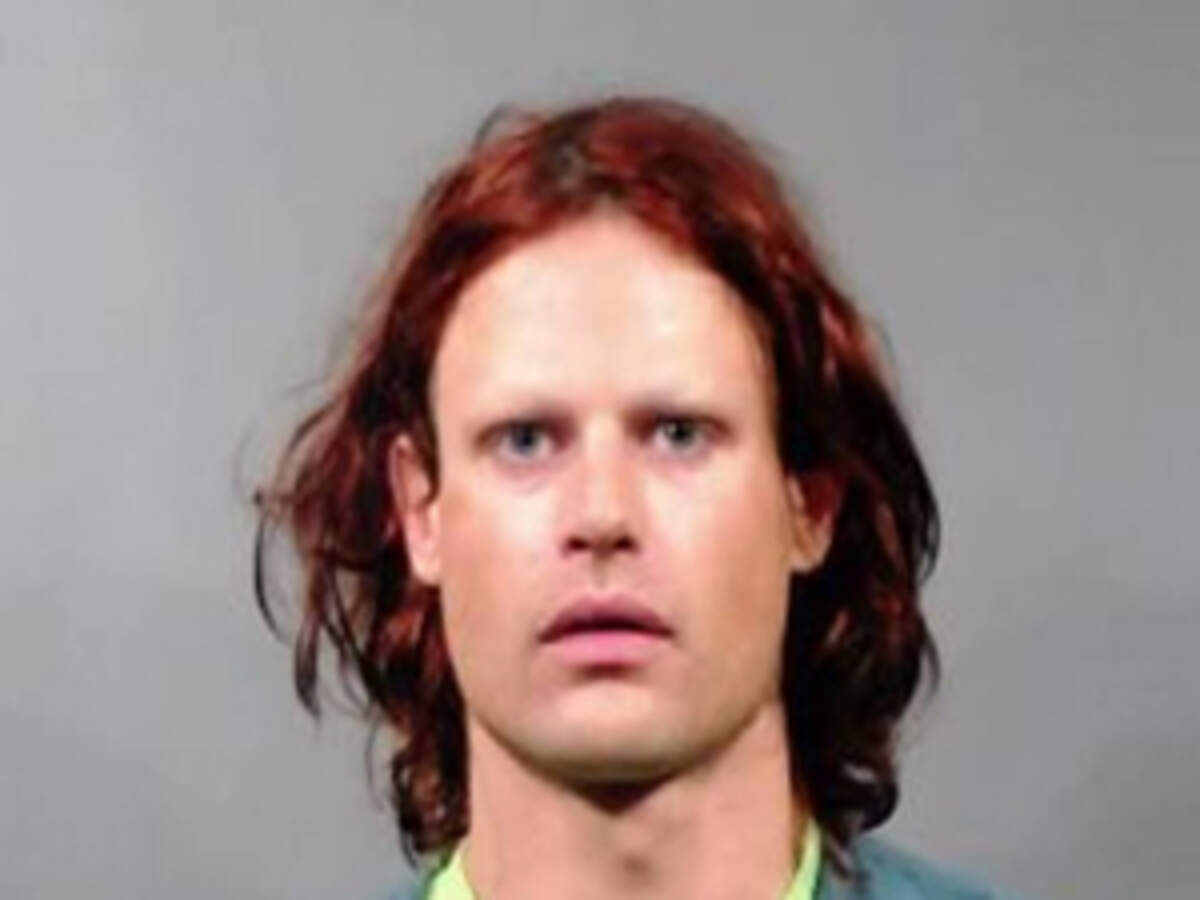 Popular model arrested for attacking a toddler