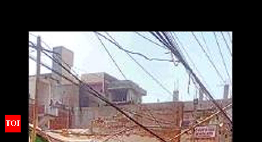 Dangling cables, loose live wires a big safety threat | Hyderabad News ...