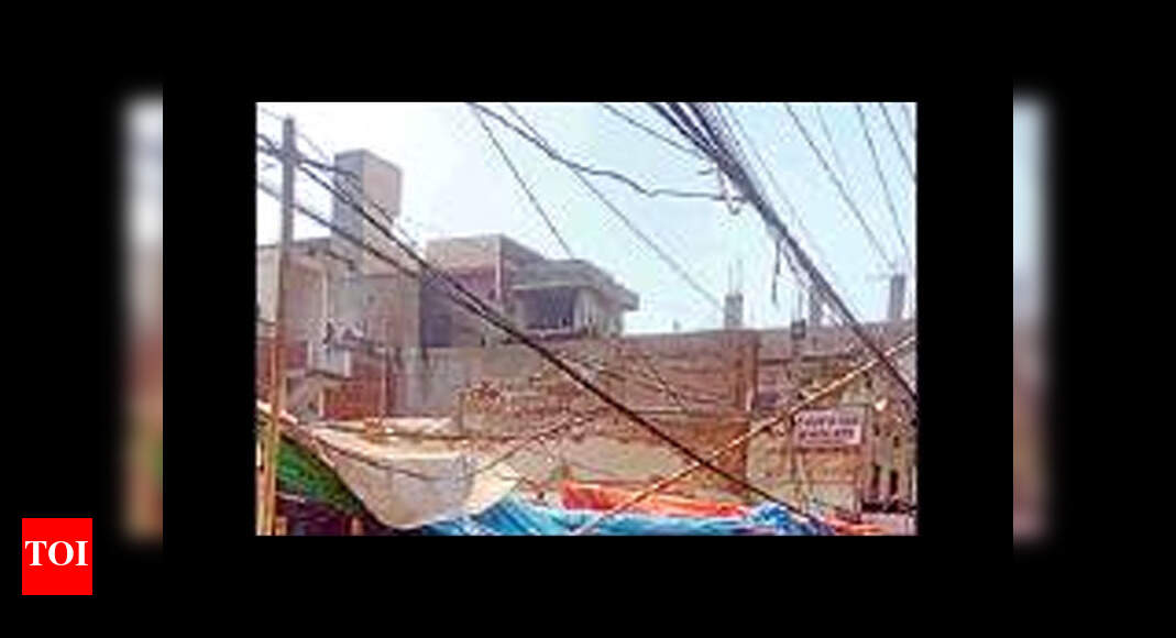 Dangling cables, loose live wires a big safety threat | Hyderabad News ...