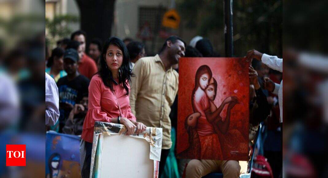 Bengalureans get their dose of art at Chitra Santhe | Events Movie News ...