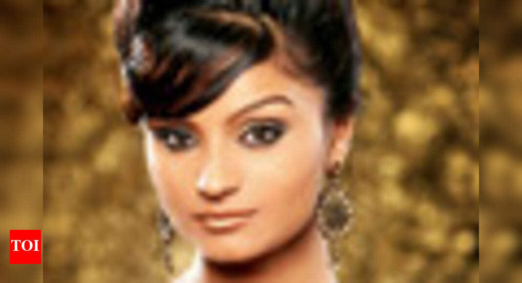 Dimpy to play lead in Tarun Ghosh's film | Bengali Movie News - Times of India