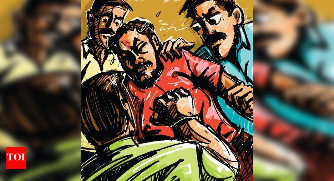 Duo arrested for kidnapping two actors | Surat News - Times of India