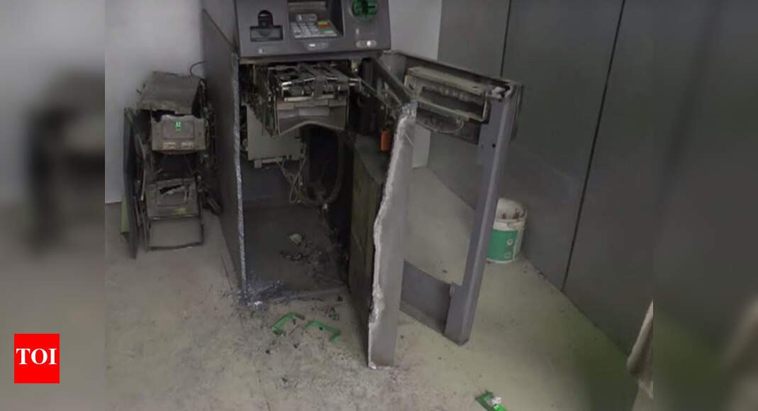 Ambala: SBI ATM broken with gas cutter, thieves flee away with Rs 19 ...